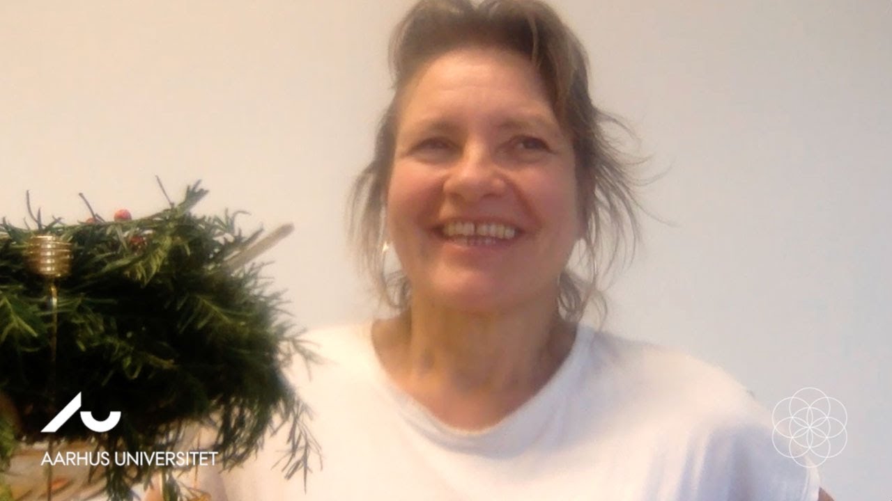 Glædelig jul! | Lone Overby Fjorback | Julekalender 2022-2023 - YouTube