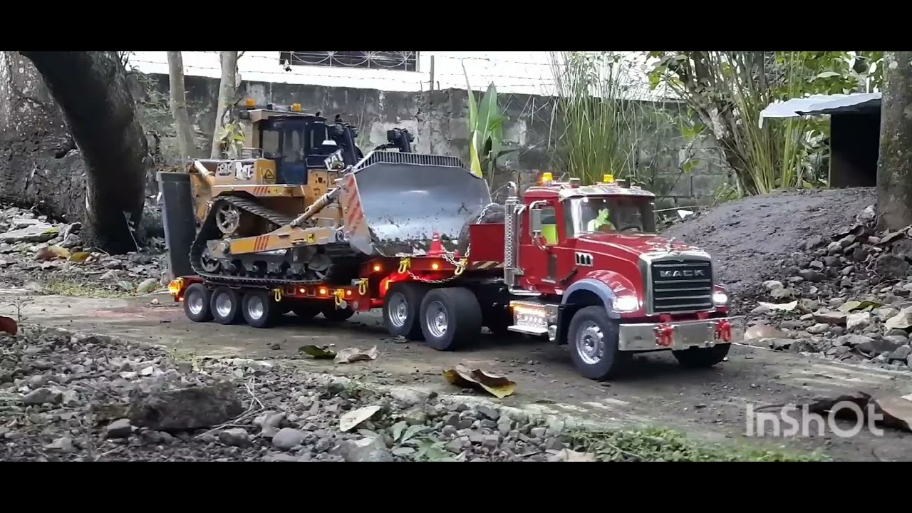 Transporte de Bulldozer D11 Rc. de 8.4 kg. de peso - YouTube