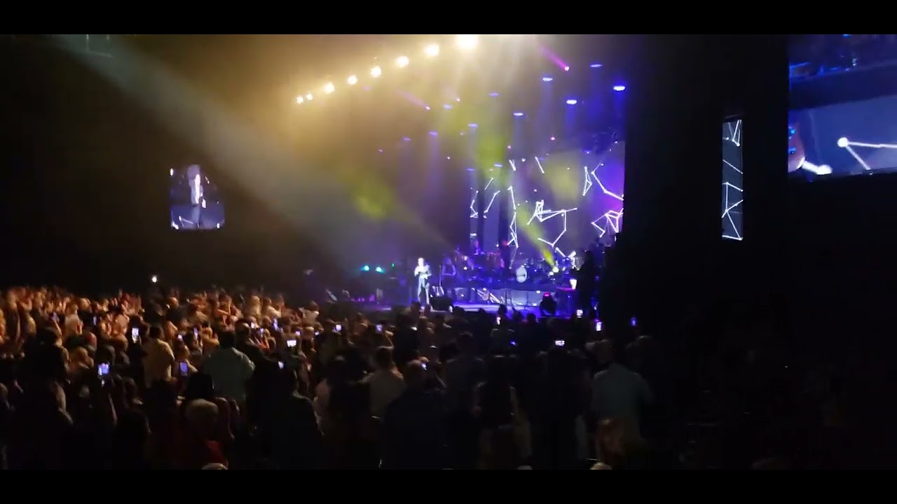 Gilbert santa rosa - YouTube