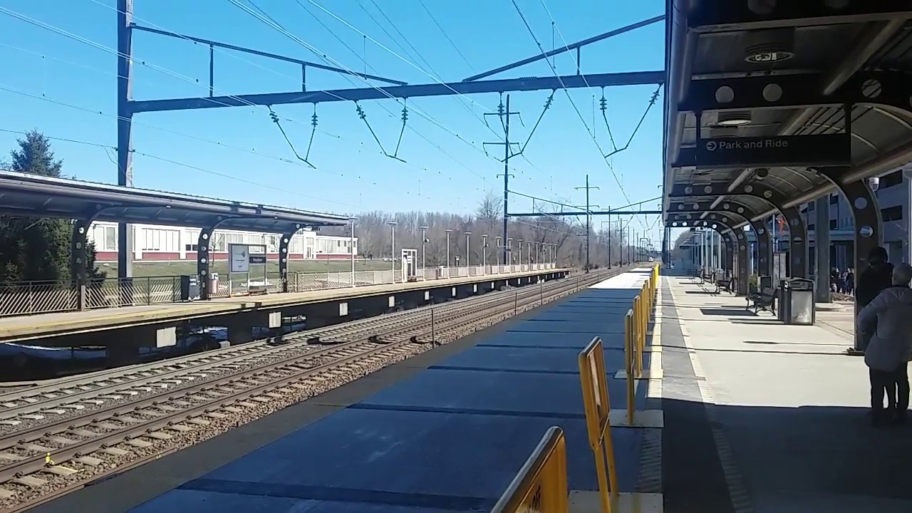 Amtrak Northeast Regional Train #143 at Hamilton, NJ - YouTube