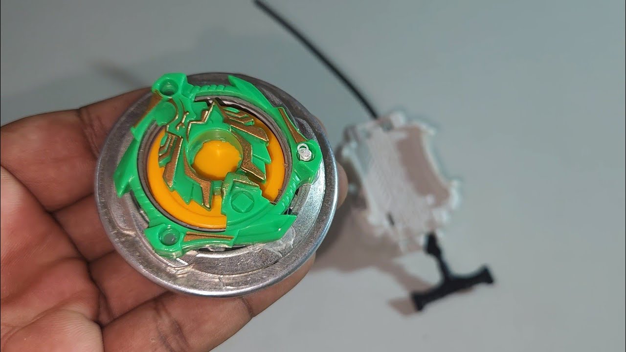 Mini Yellow Disc Part Stylish Beyblade - YouTube