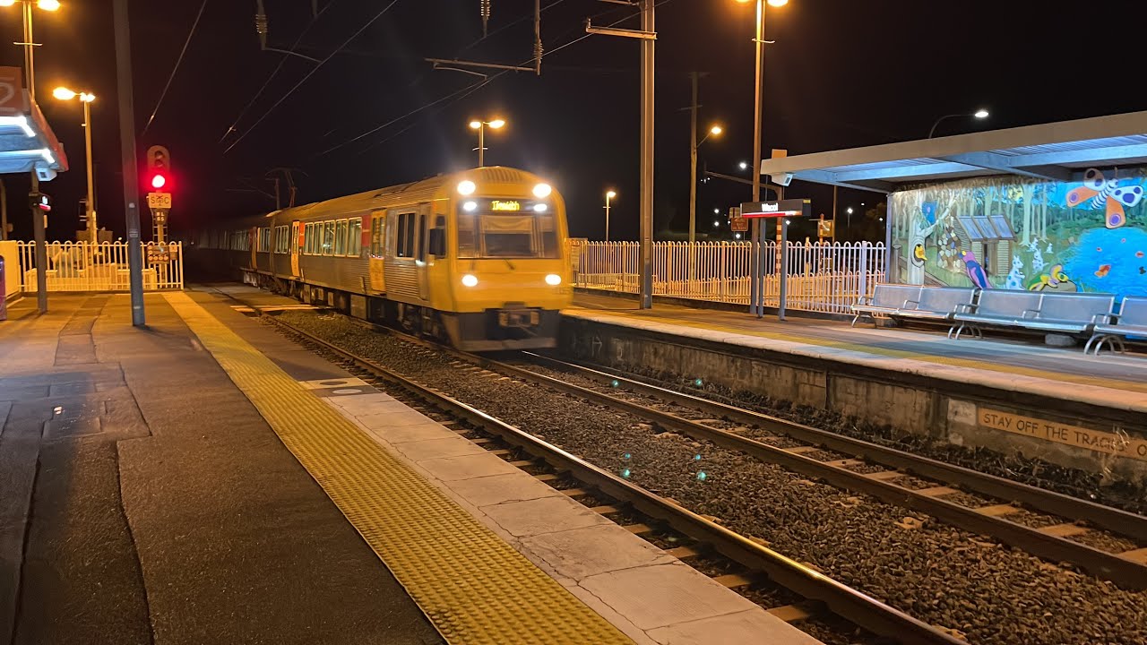 Trains in Brisbane with tilt train at Maryborough West and Ipswich ...