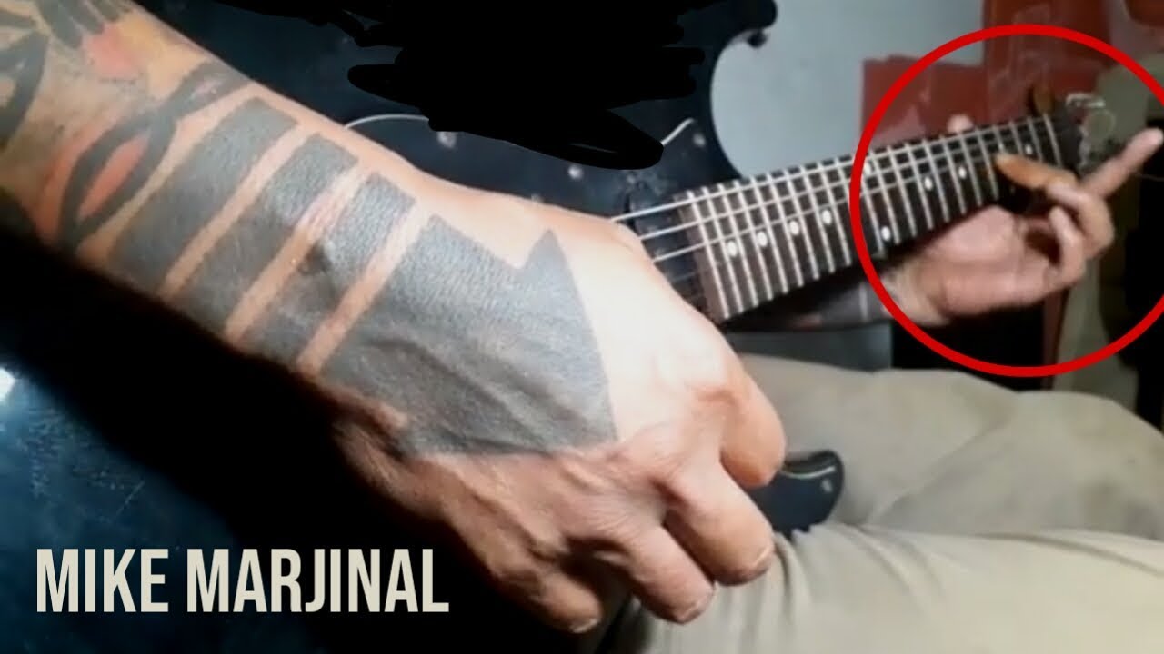 Mike Marjinal Memainkan Melodi Indah Ditelinga - YouTube