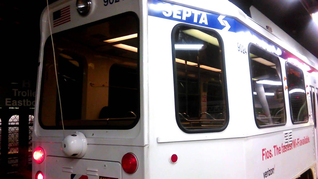 SEPTA MFL / SSL Action @ 19th Street - YouTube