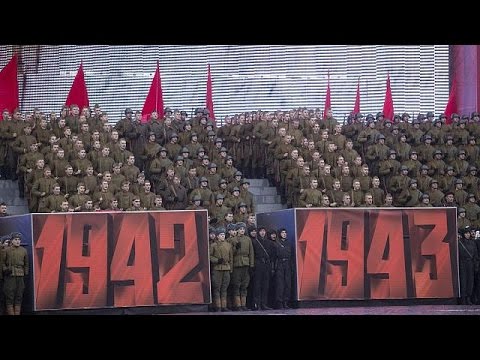 Marcha comunista en Moscú para conmemorar la revolución bolchevique de ...