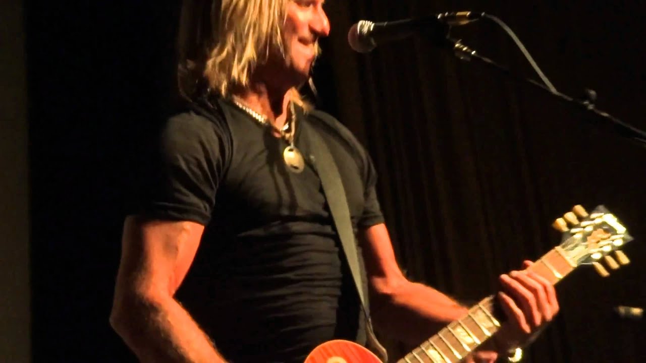 Charlie Huhn "Slow Ride" Seattle - YouTube