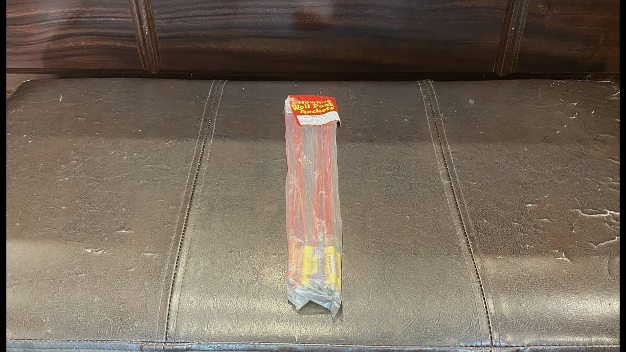 Phantom Fireworks - Howling Wolf Pack Rockets - YouTube