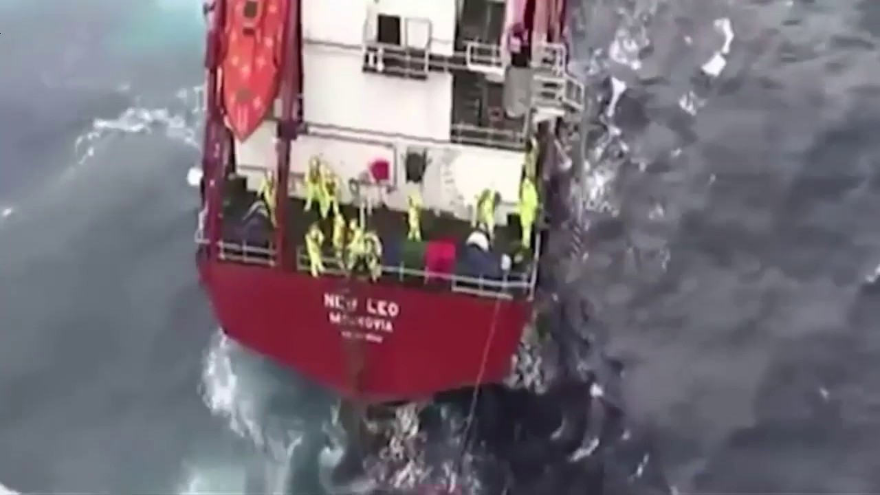 The uncontrollable ship almost toppled over at sea - YouTube