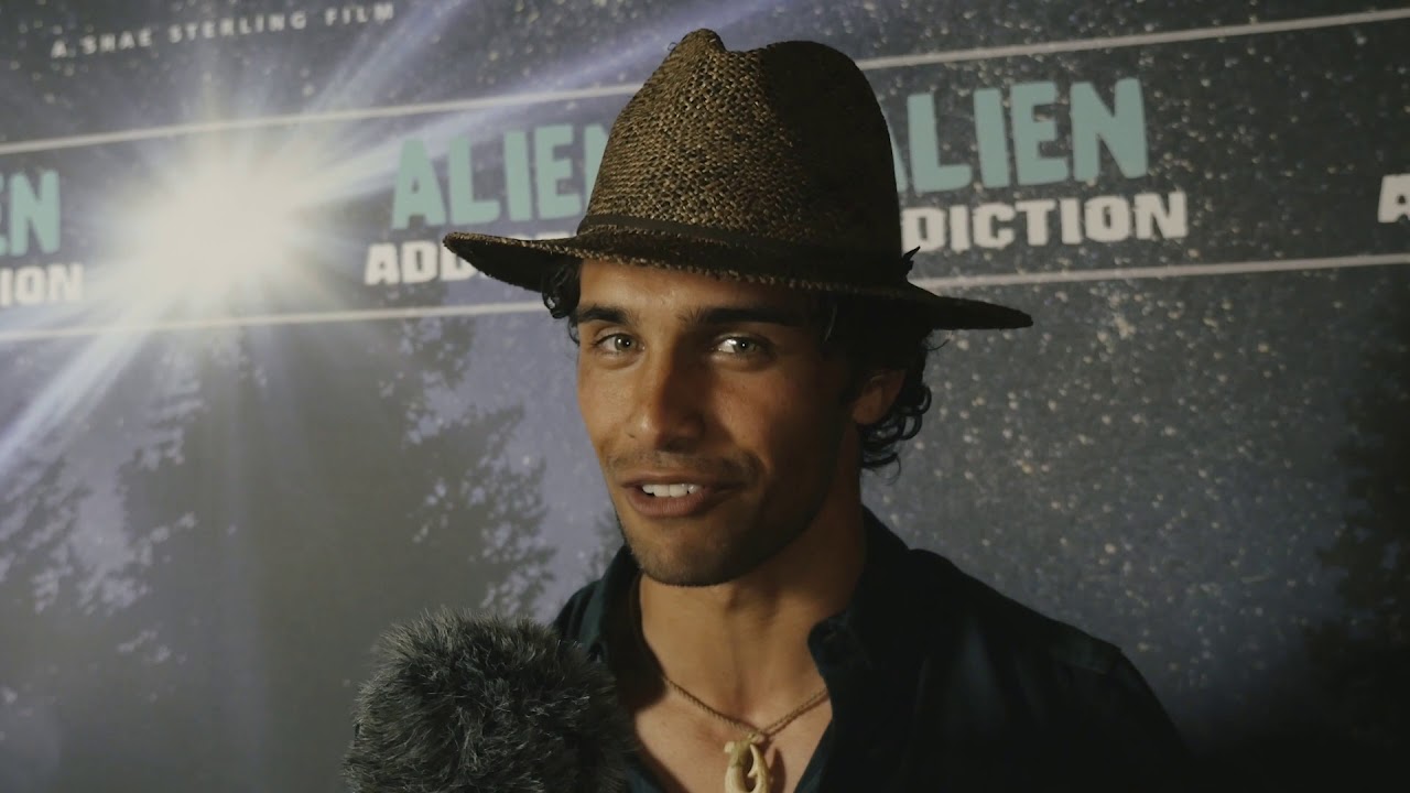 Alien Addiction - Reactions (Premiere) Part1 - YouTube