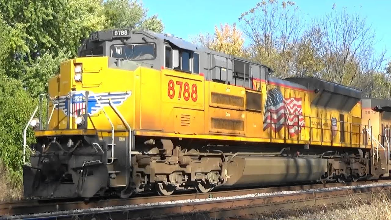UP 8788 Leads a Stack Train, Galesburg, IL, 10/27/19 - YouTube