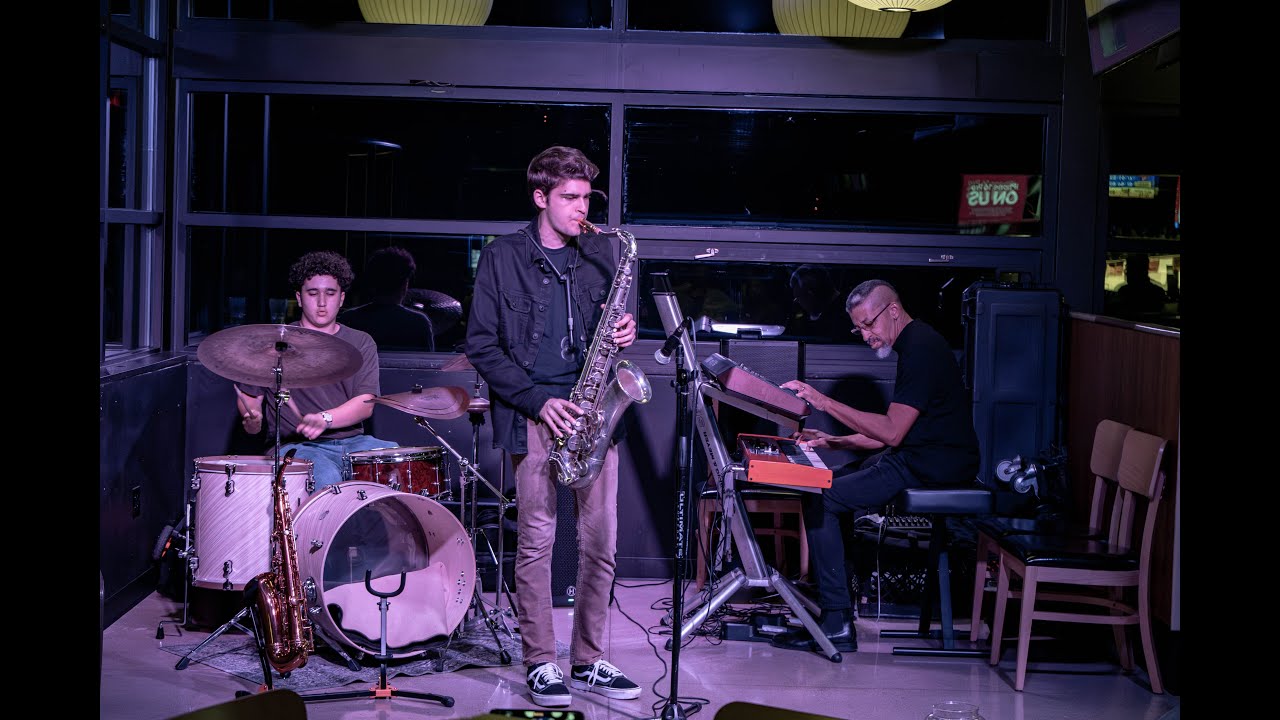 "Chameleon" @ Kay Jay's | Phil Hale 🎹 | Sam Melkonian 🥁 | Nate Topo 🎷 # ...