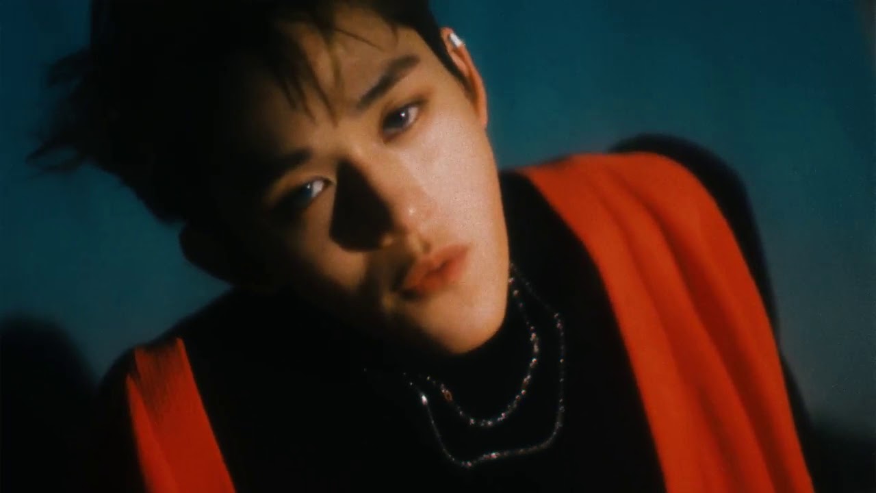 NCT U 'THE BOSSES-MARK LUCAS' - YouTube