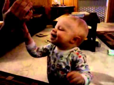 Oh yeah! Daddy makes me laugh! - YouTube