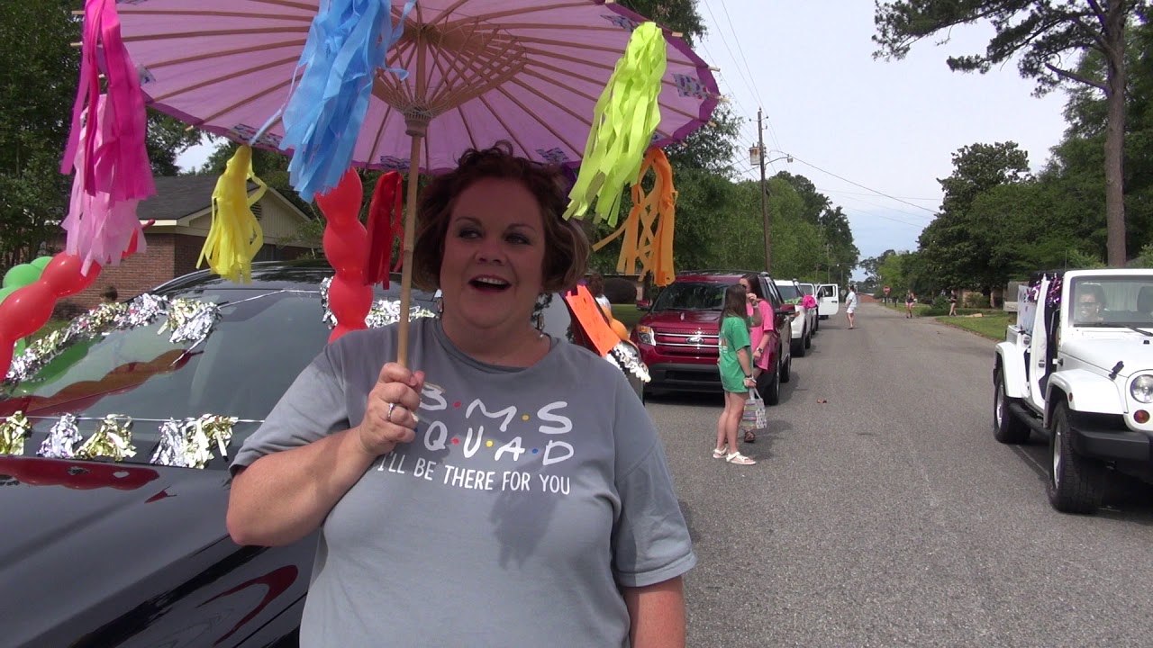 Teacher Parade BMS COVID 19 - YouTube