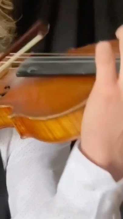 Bach violin #bach #violin #classicalmusic @JulianGapes - YouTube