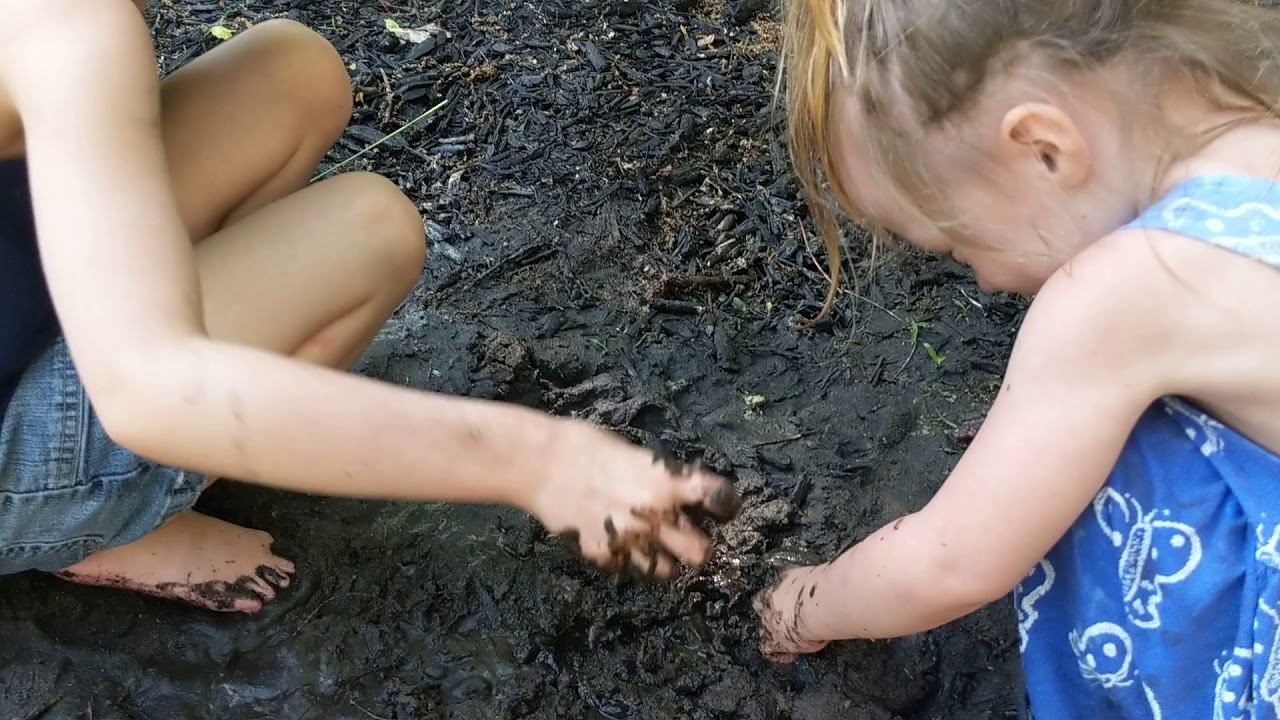 How to make the MUDDIEST Paw Patrols EVER! Muddy Puddle PLAY. - YouTube