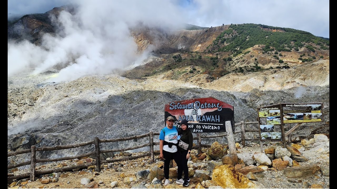 Hiking GUNUNG PAPANDAYAN, Garut dengan pemandangan yang Indah tiada ...