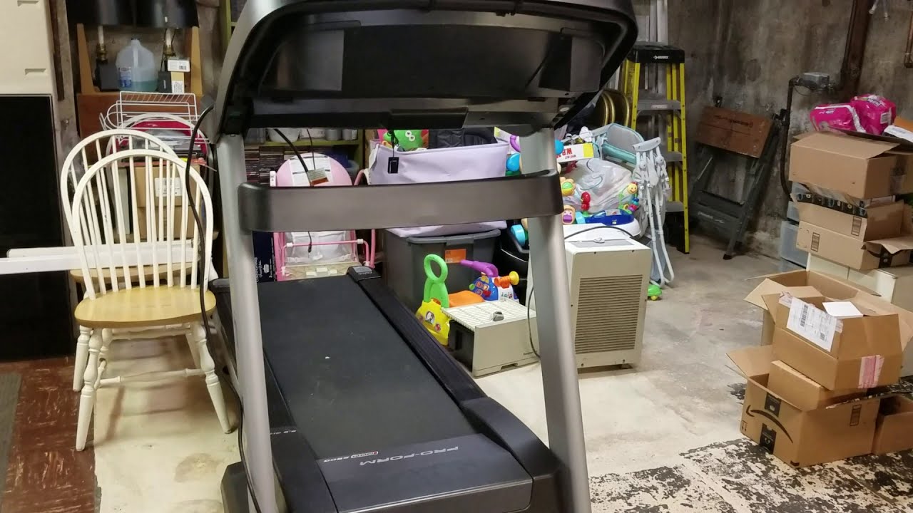 Pro-Form Pro 2500 Treadmill - YouTube
