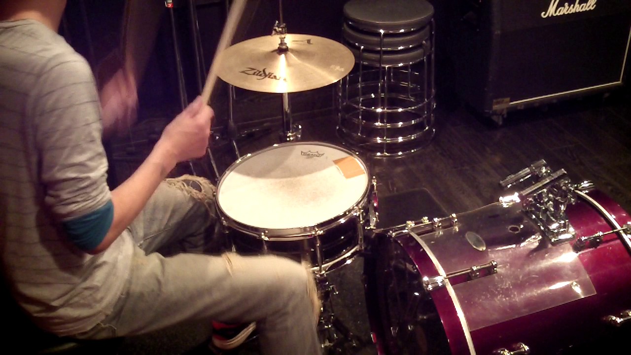Cool Neo-soul Groove ( Perrin Moss Style ) - Drum Lesson #298 - YouTube