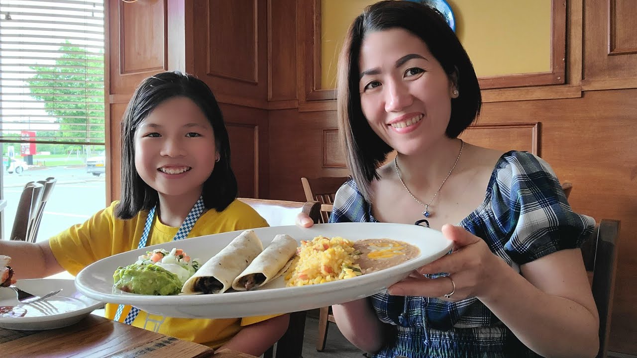 Vợ Chồng SƠN LEO Cho Em BO Ăn TACOS Sau Khi TAN HỌC ở MỸ 2024 - YouTube