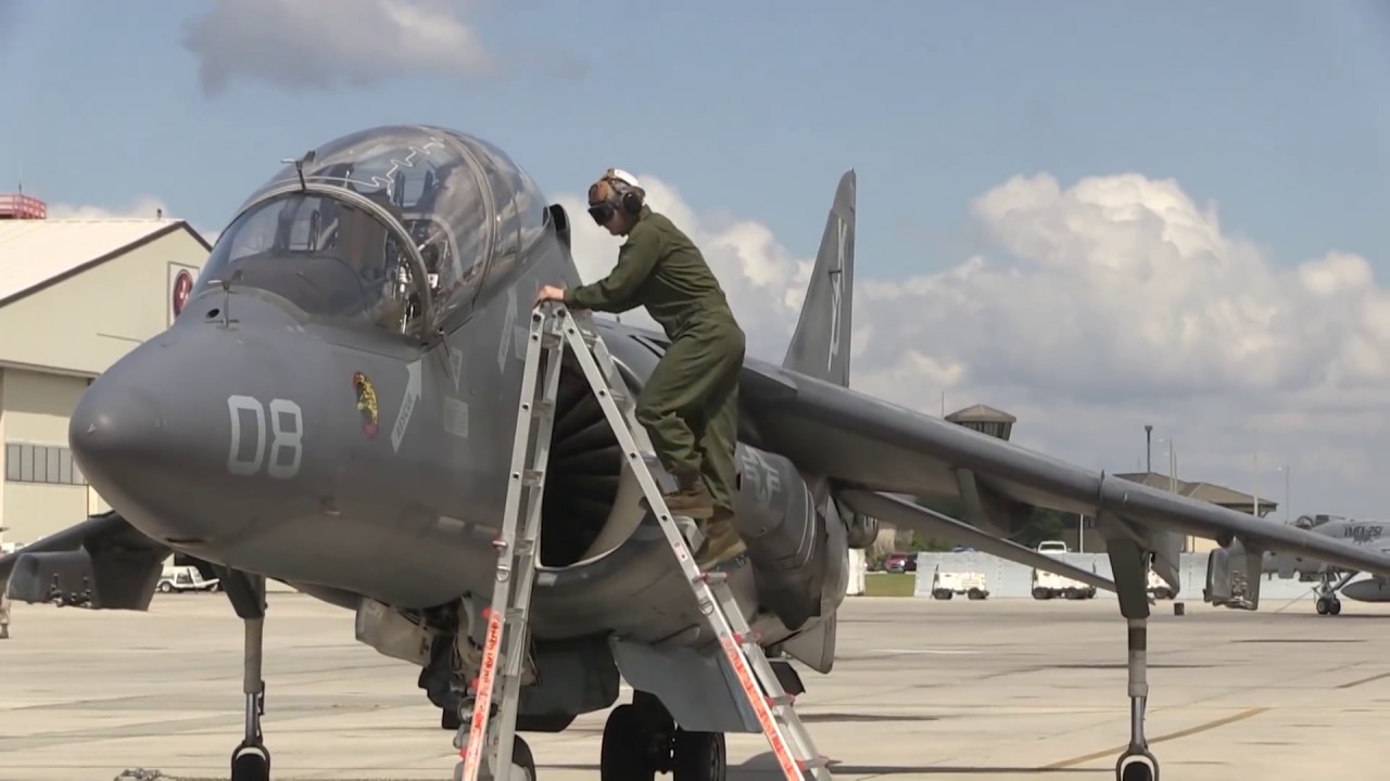TAV8-B Harriers Conduct Operation Angry Birds (HD) - YouTube