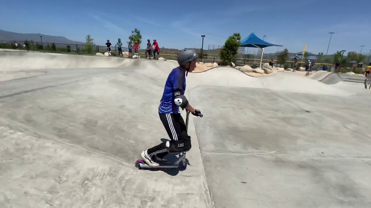 Crazy weekend scooter tricks !!! (Scooter edit) - YouTube