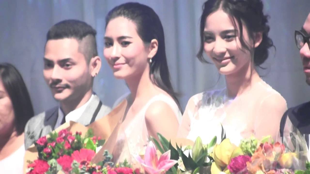 กรีน เดินแฟชั่นโชว์ WED YOUR WAY 2016 - YouTube