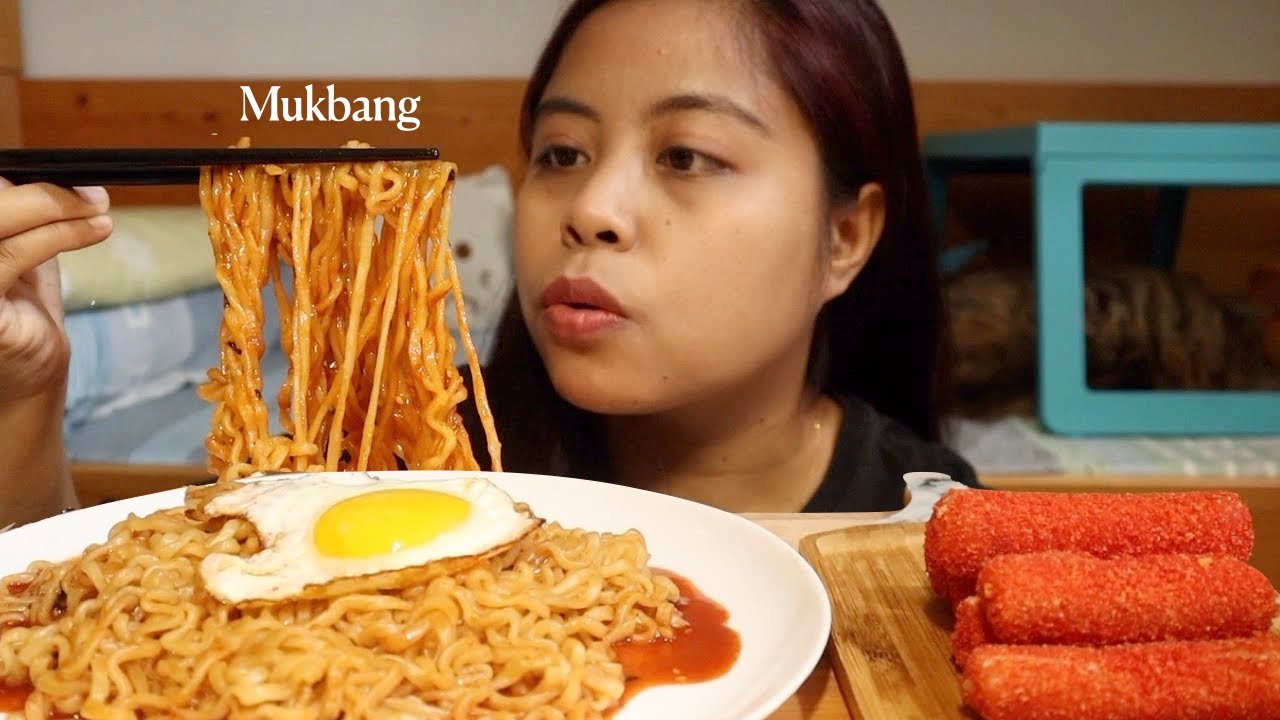 Mukbang || SAMYANG, HOT CHEETOS RICE CAKE.. (eating show) .. - YouTube