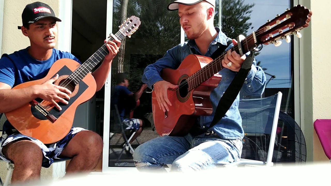 Gitan qui joue de la guitare - YouTube