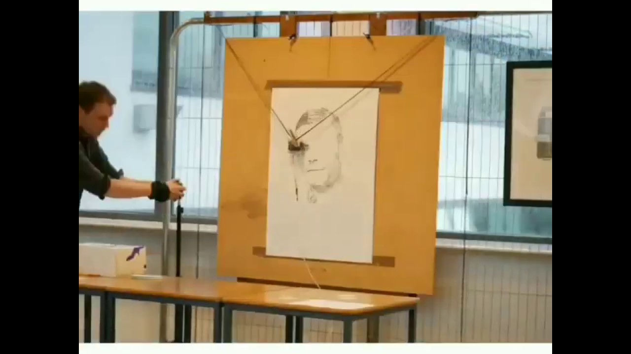 Polar plotter, drawing Alan Turing Portrait - YouTube
