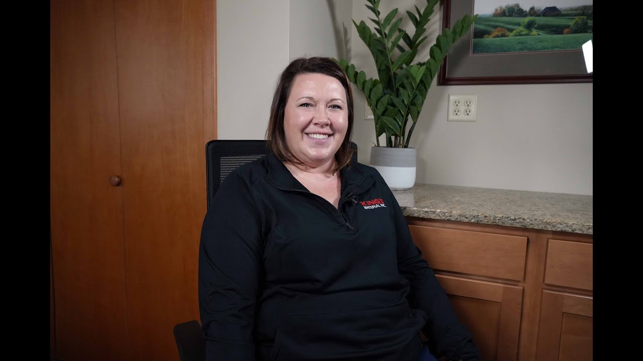 Meet Brandi Abernathy - YouTube