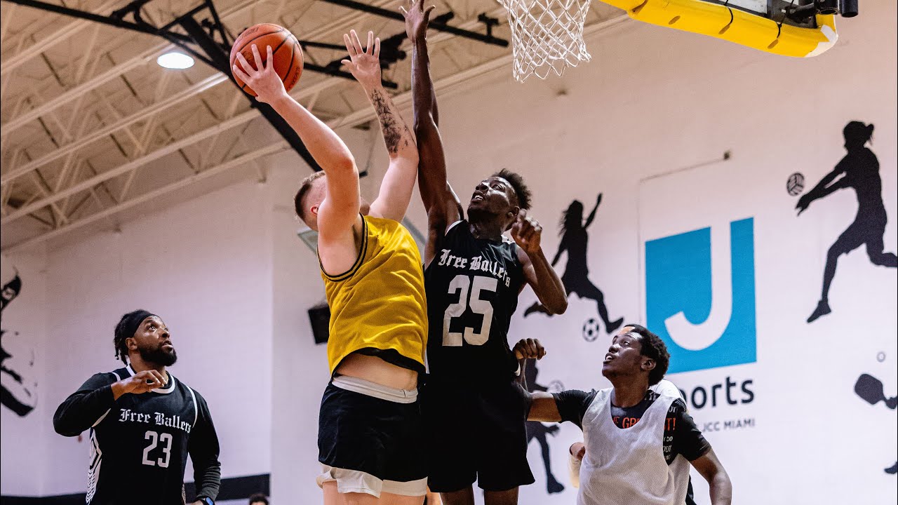 Free Ballers vs. Dade Grizzlies - Full Game Highlights - YouTube