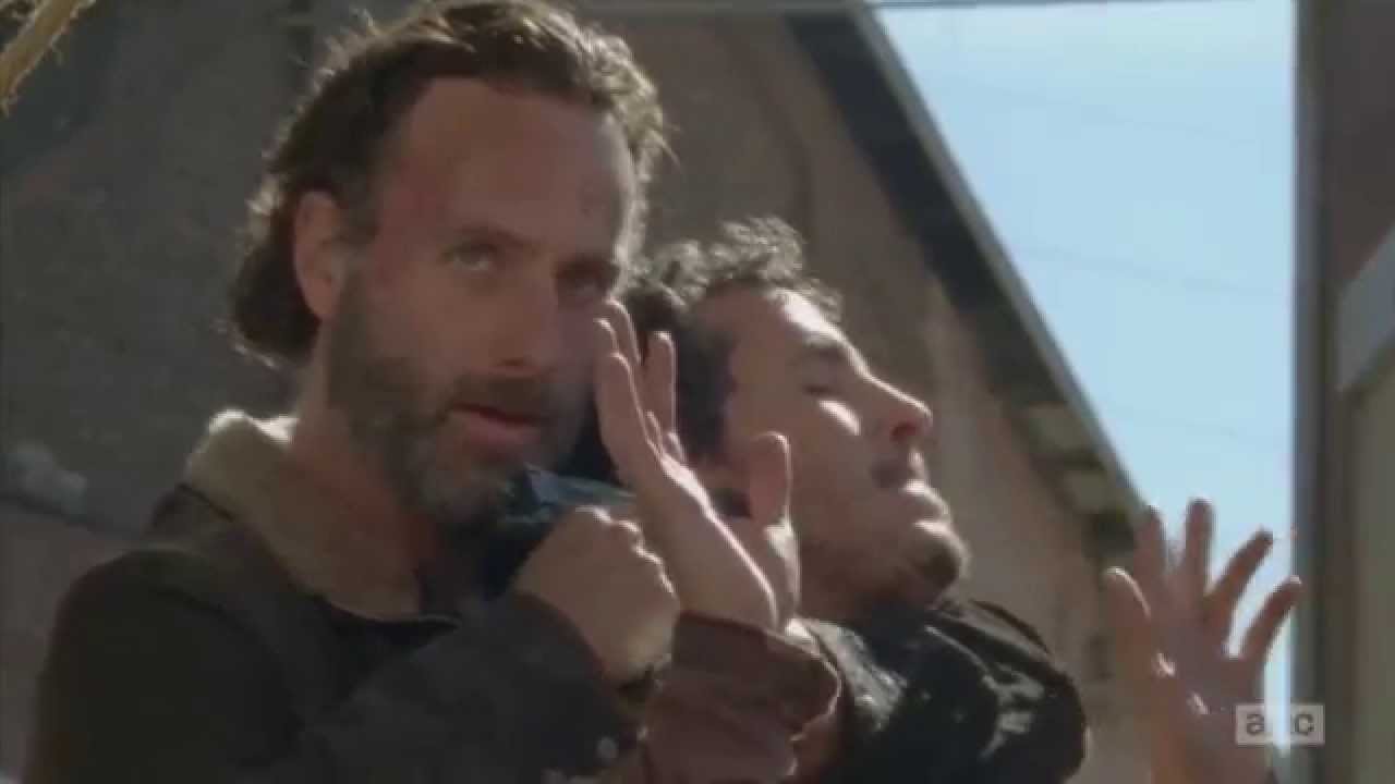 The Walking Dead | Run Boy Run - YouTube