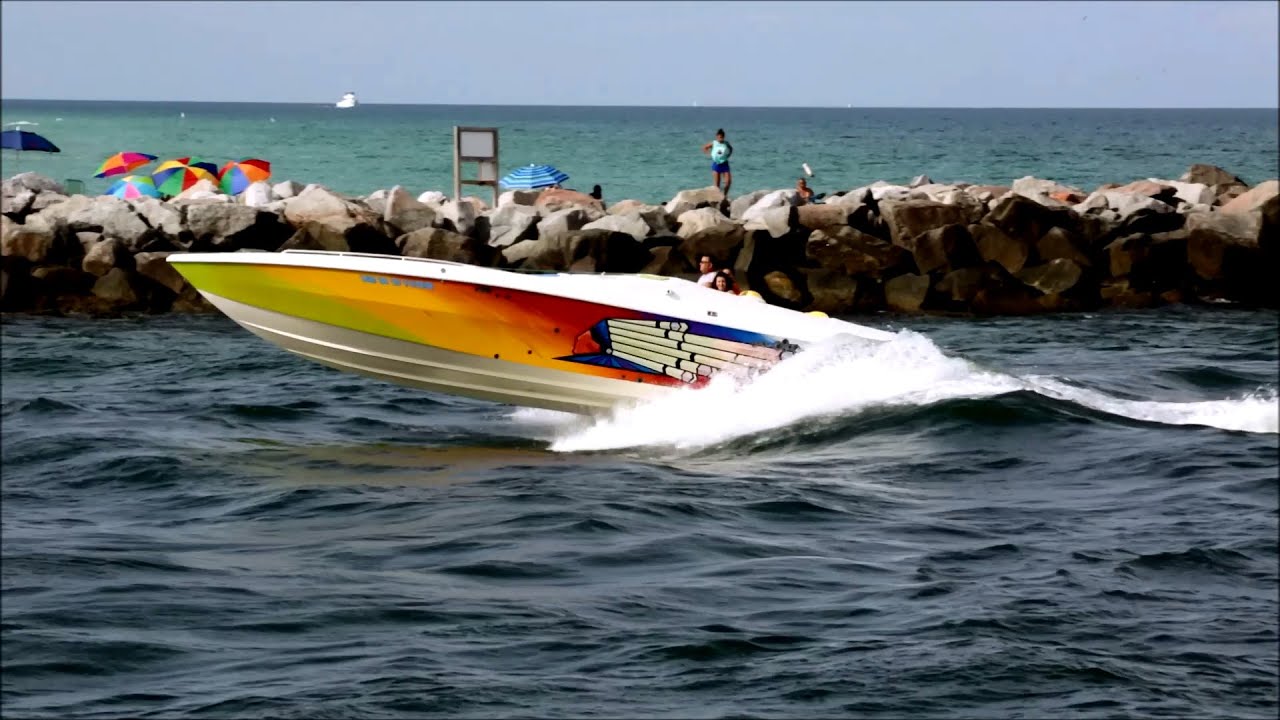 Apache Powerboat at Haulover - YouTube