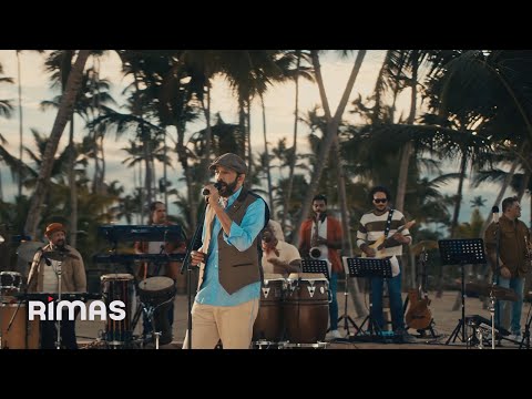 Juan Luis Guerra 4.40 - El Farolito (Live) (Video Oficial)