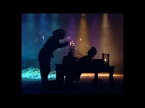 Knokkel Pukkel Man (The Julekalender) - YouTube