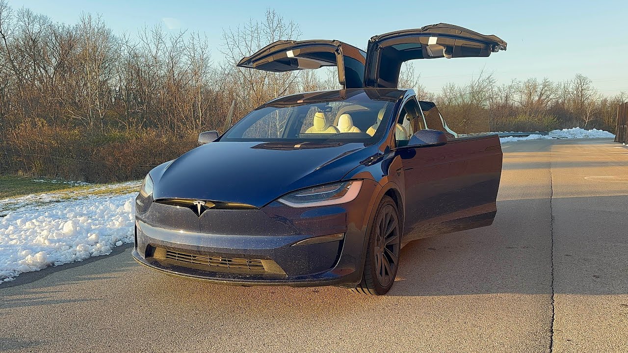 2022 Model X Plaid Review/0-60/Performance - YouTube