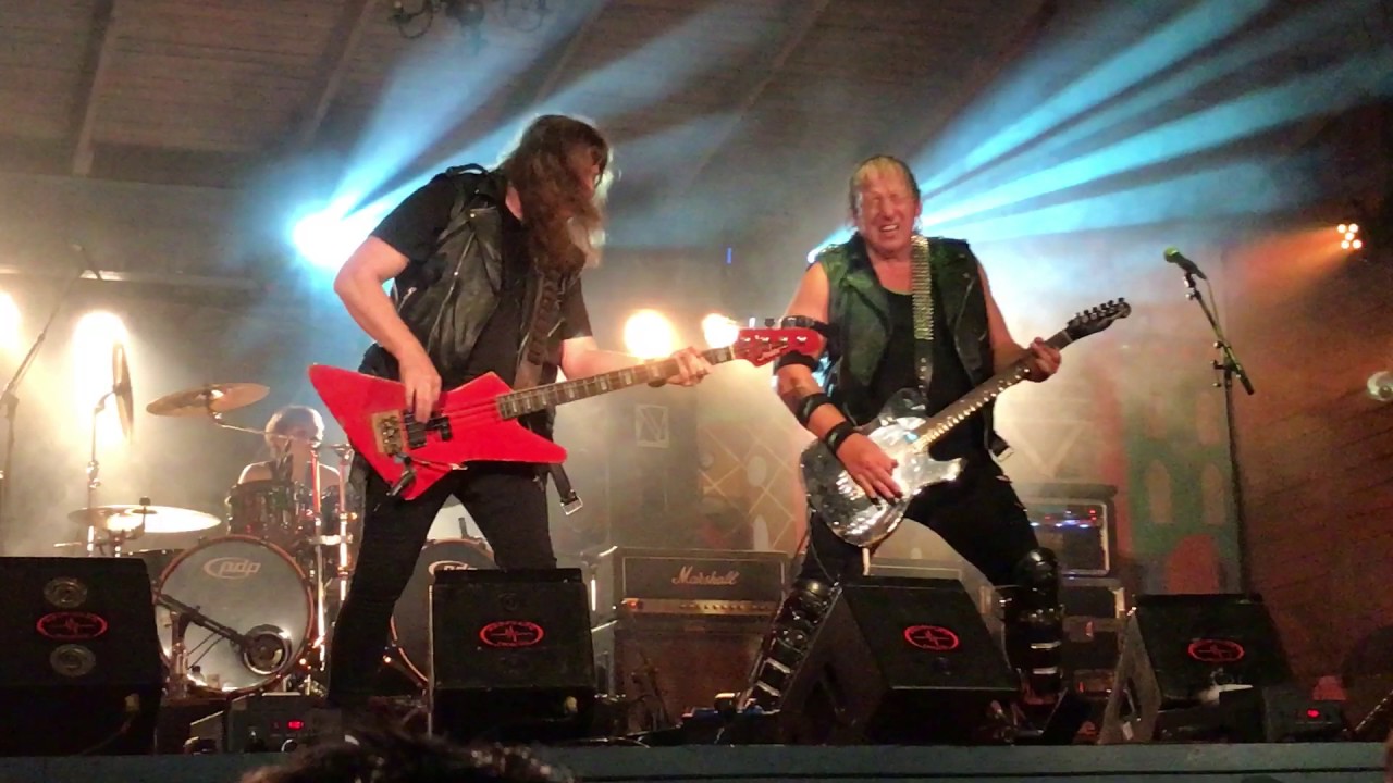 Raven - Bass Solo - Break the Chain - Born to Be... - Muskelrock 2017 ...