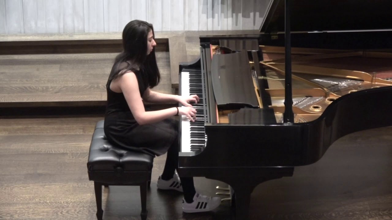 Yasmin Douek performs Eagan's Rondoletto - YouTube