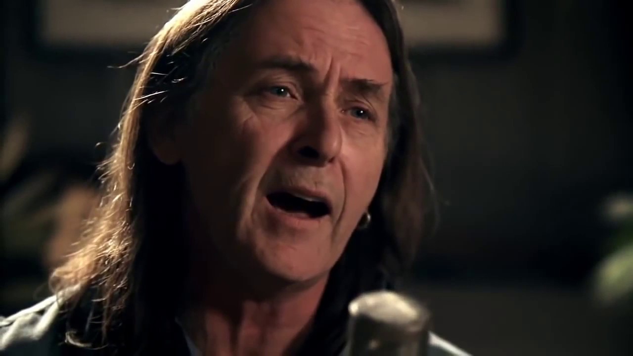 Dougie MacLean Caledonia - YouTube