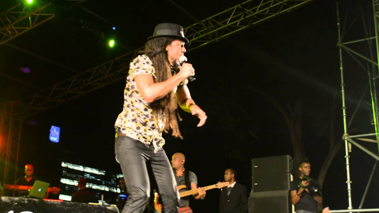 Kes Live at QRC Fete Royal 2015 - Live Yuh Life Like You Playing Mas ...