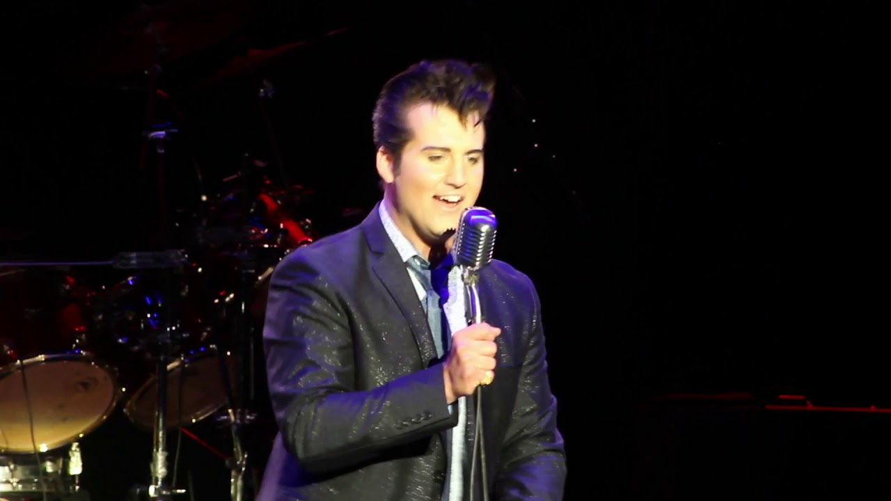 Brandon Bennett sings Hound Dog 2019 Tupelo Elvis Festival - YouTube