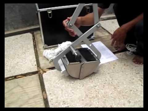 LPGS-100 |Ponar Grab Sampler (Mini Petersen Grab) - YouTube