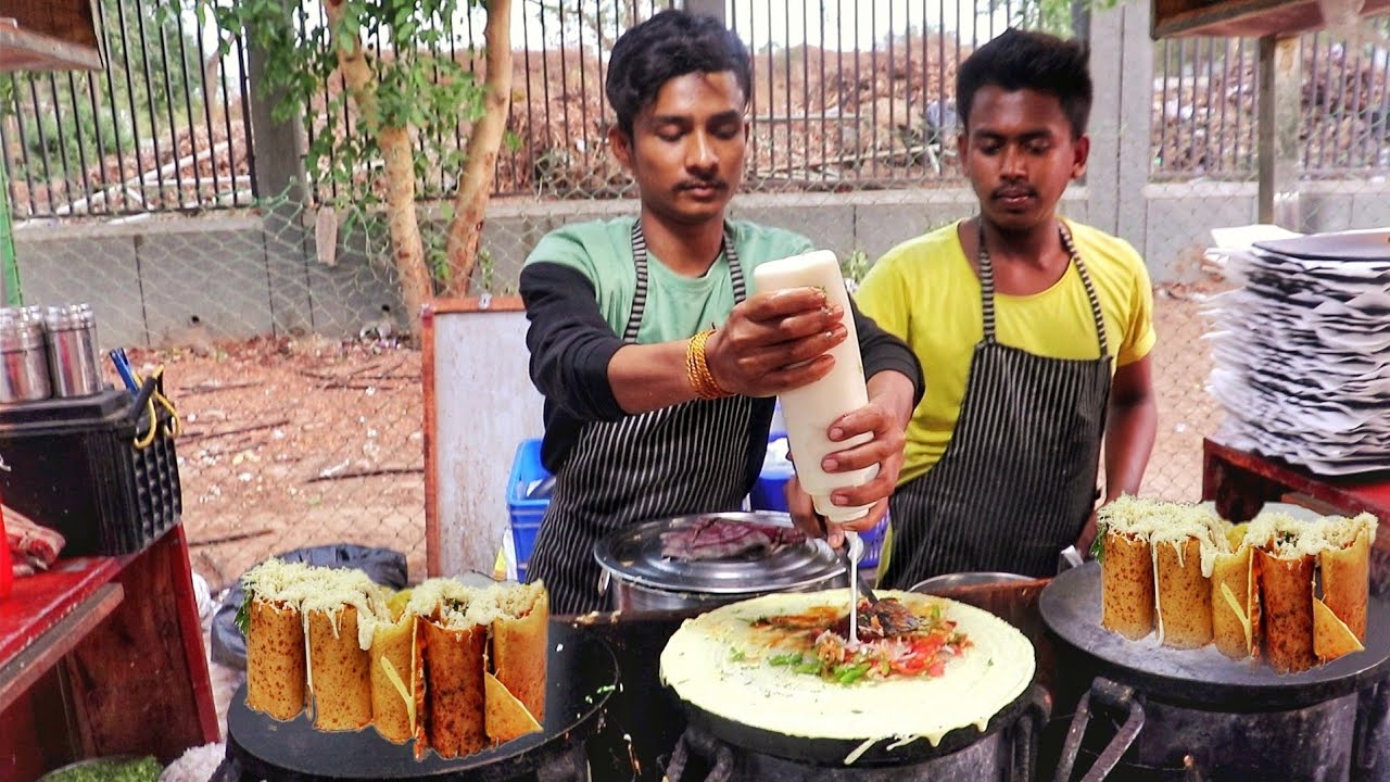 Mumbai's Speciality of Chulha Dosa | Monsoon Special Volcano Chula Dosa ...