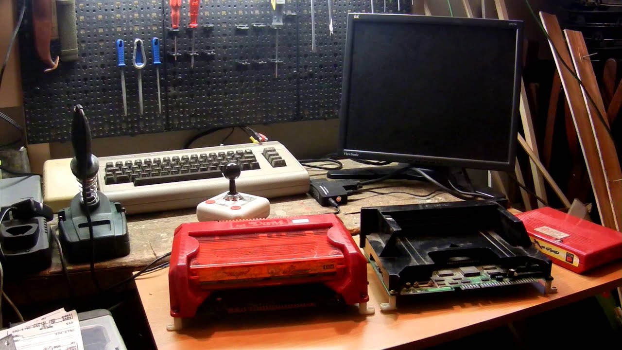 IGS Polygame Master - YouTube