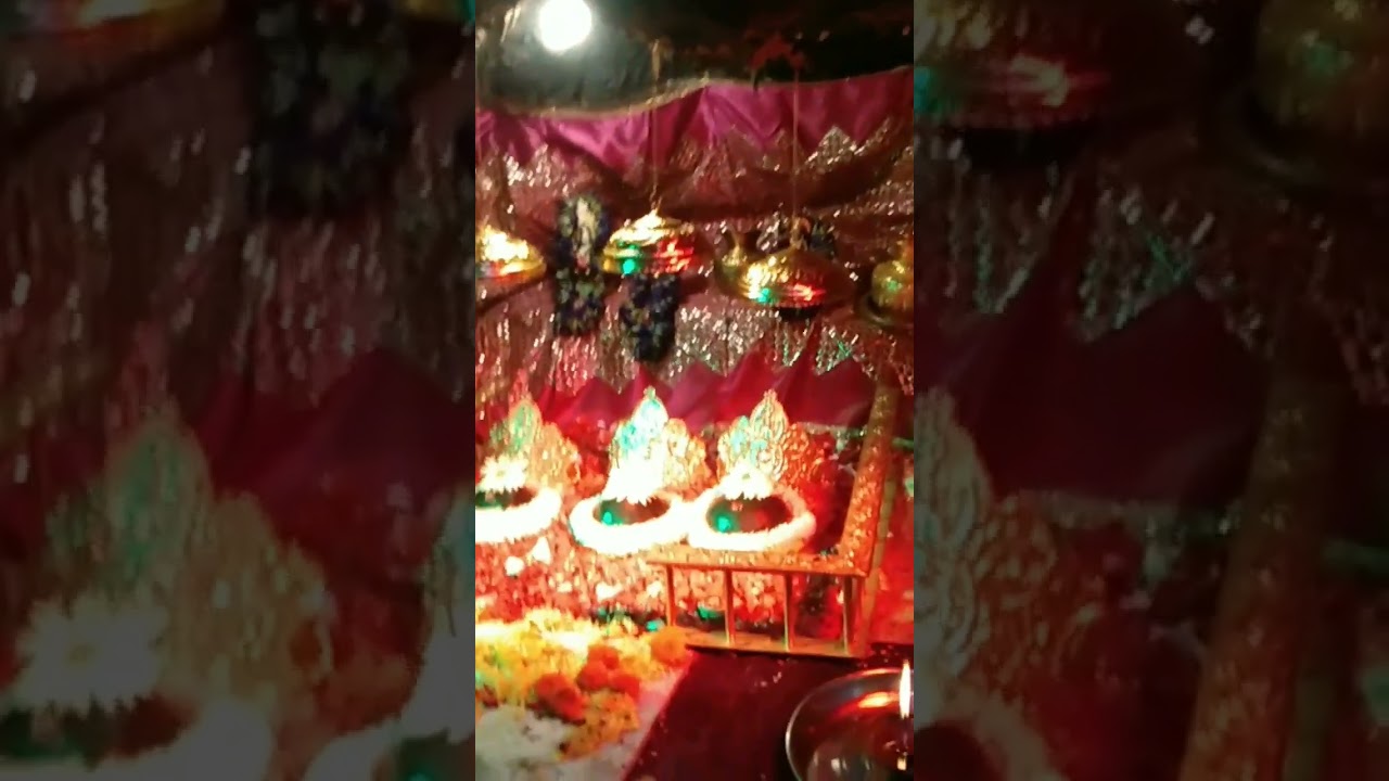 Varanasi ke pandal mein bana maa Vaishno Devi ka gufa#varanasi# ...