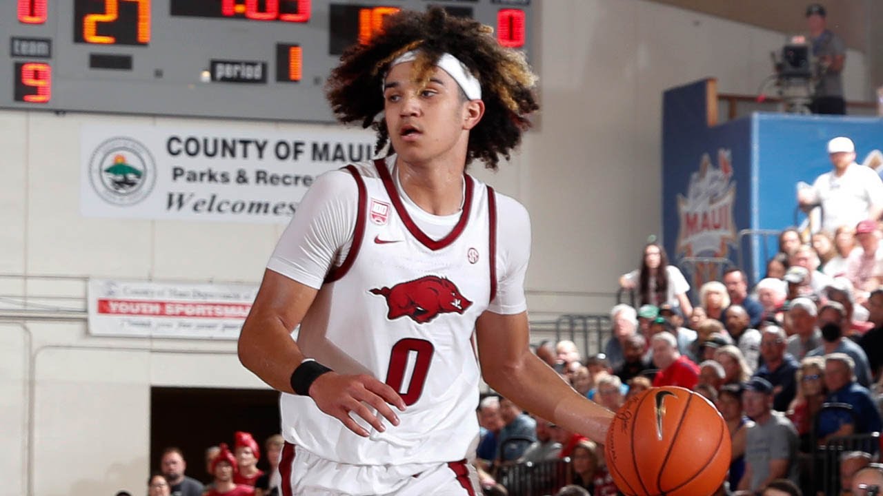 Hogs' coach Eric Musselman with players after downing Louisville - YouTube