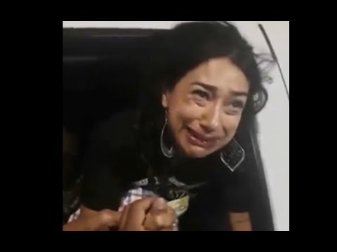 #VIRAL Flor Amargo ll0rando con música triste de Bob Esponja de fondo ...