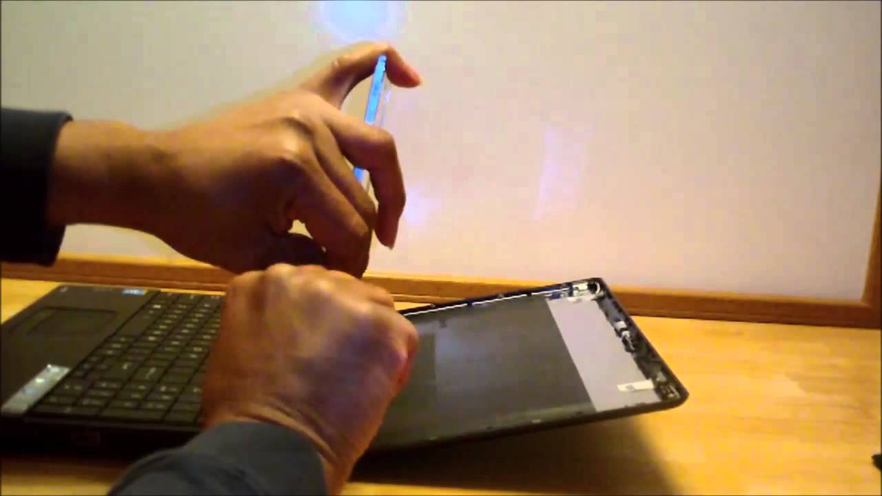 Laptop Screen Replacement / How to Replace Laptop Screen: Toshiba ...
