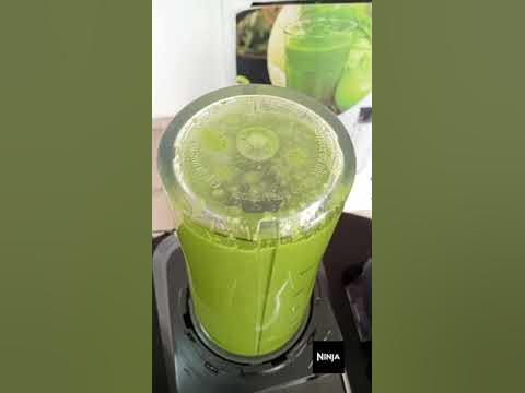 Como hacer jugo verde con una licuadora NINJA - YouTube